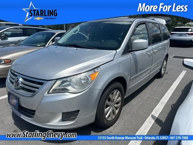 2012 Volkswagen Routan SE